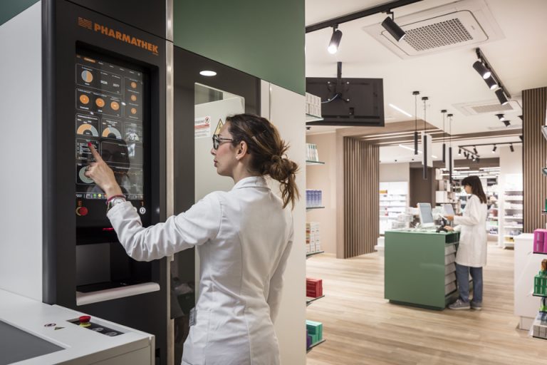 Robot performanti per farmacia Pharmathek